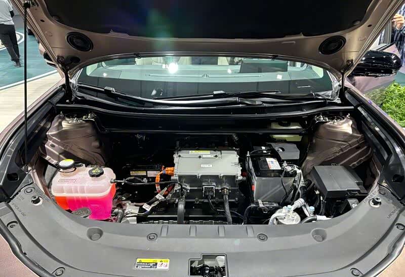 【文章】【#2022广州车展# 一汽丰田bZ3亮相】新车此前已开启预售，预售价18.98-21.98万元，bZ3是丰田“bZ”纯电动车家族的第二款产品，主打纯电中型车市场，搭载了比亚迪旗下弗迪 ...