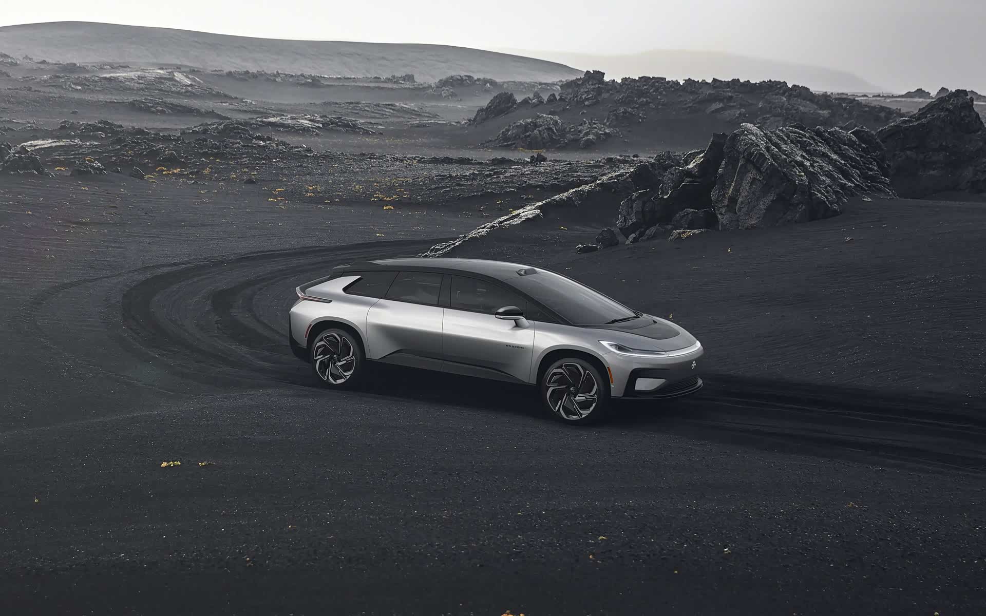 【文章】FF912.0未来主义者联盟版30.9万美元：FF91推出六年，推出FF912.0未来主义者联盟版，限300辆。3电机1050马力，0-96公里/小时2.27秒，142千瓦时电池支持 ...