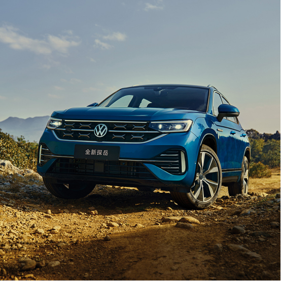 【文章】近日，我们从一汽-大众官方获悉，旗下新款探岳380TSI/新款探岳X380TSI车型上市。新车共推出3款车型，售价区间为24.79-26.29万元。作为改款车型，新车在外观、内饰和配置 ...