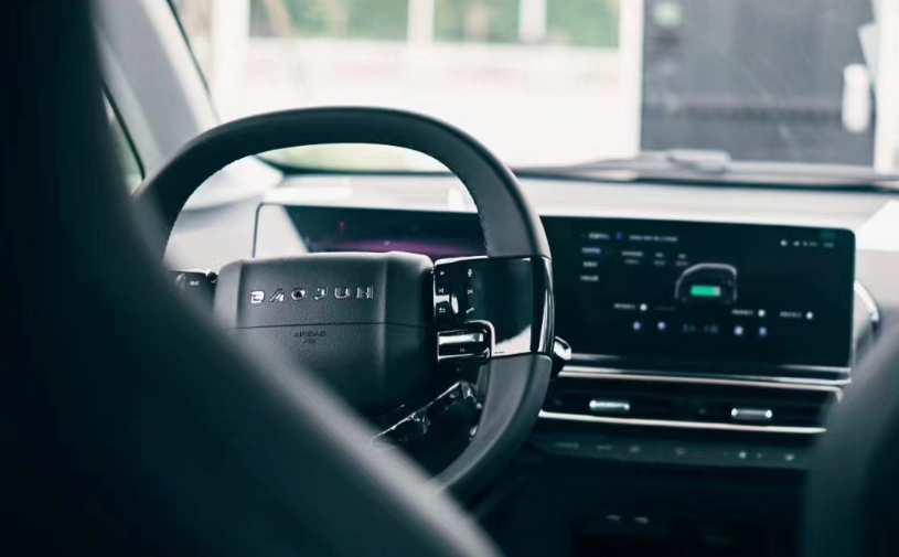 【文章】自从上星期2023款KiWiEV系统升级之后，我就在不停地摸索了！实在是太多的惊喜了，不仅在视觉上的升级享受，还有个性主题、虚拟形象 ...