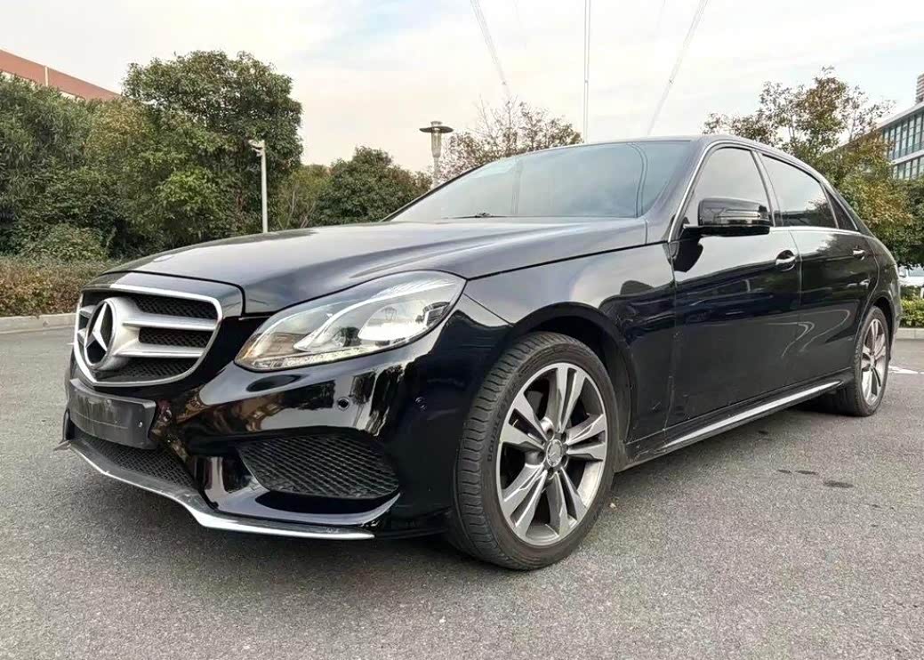 【文章】大家看看这款开了7万多公里的奔驰E级，还值多少？这辆2014款的奔驰E300L运动型，该车现在的价格是22.81万，原车指导价是59.30万，行驶了73808公里。动力方面，该车搭载 ...