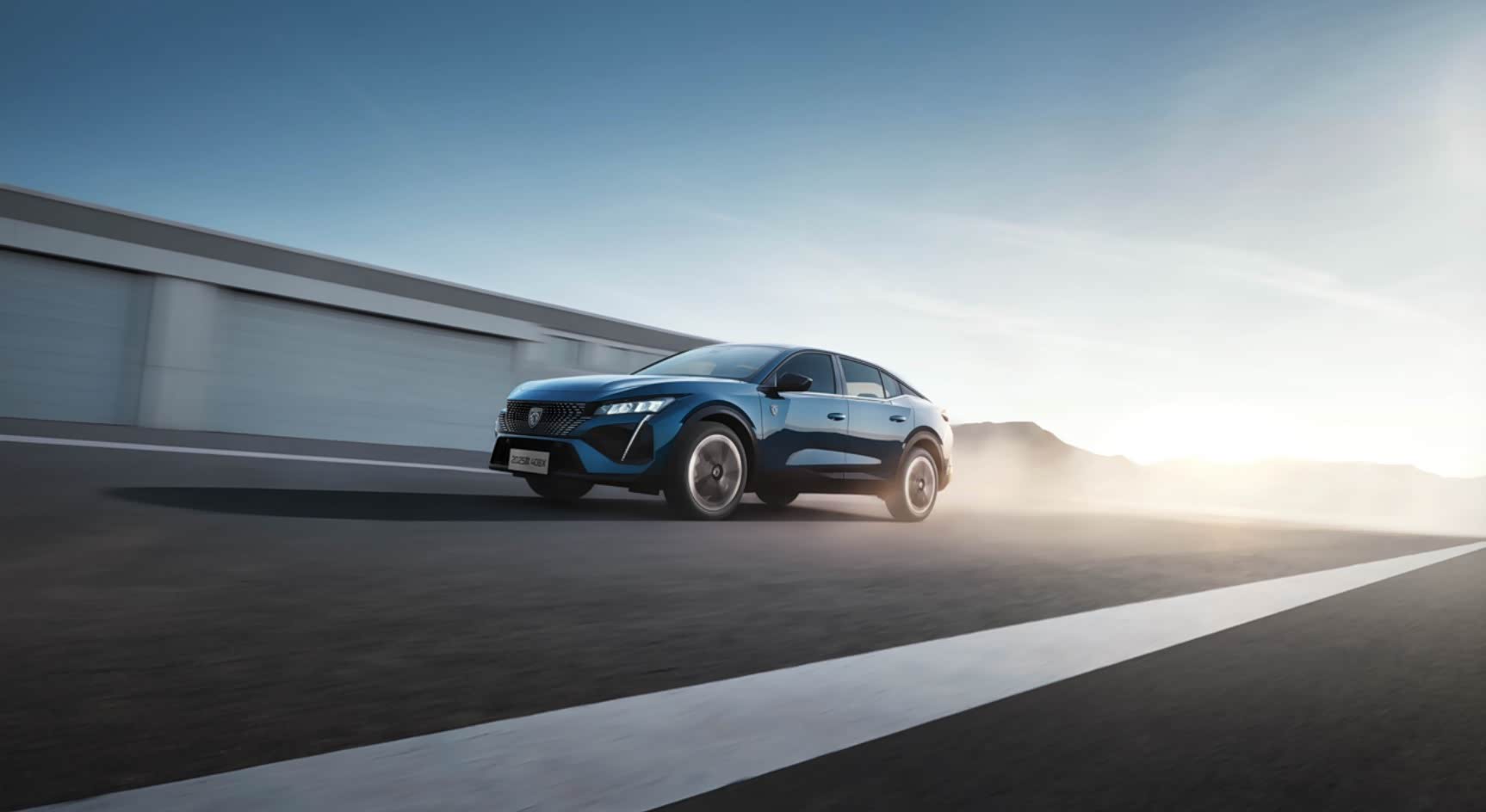 【文章】【年轻人的第一台猎装车2025款408X上市】7月12日，标致全球重磅之作2025款408X正式上市，推出ME、RS和GT三个版型。外观上，2025款408X采用动感、时尚的轿跑设计 ...